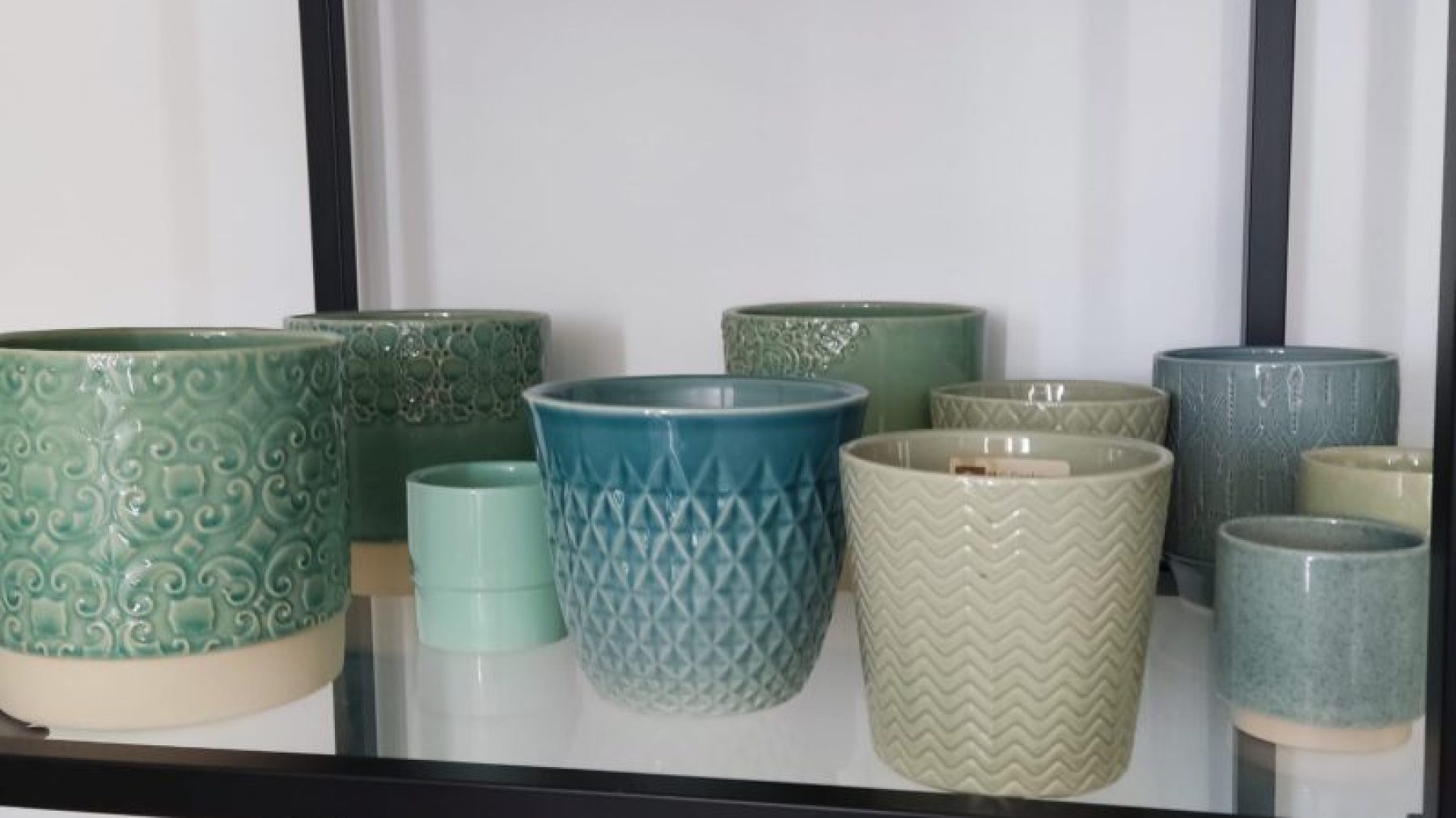 Ceramic Flower Vases Full Truck Load (33 pallets) - Aktiva Trading