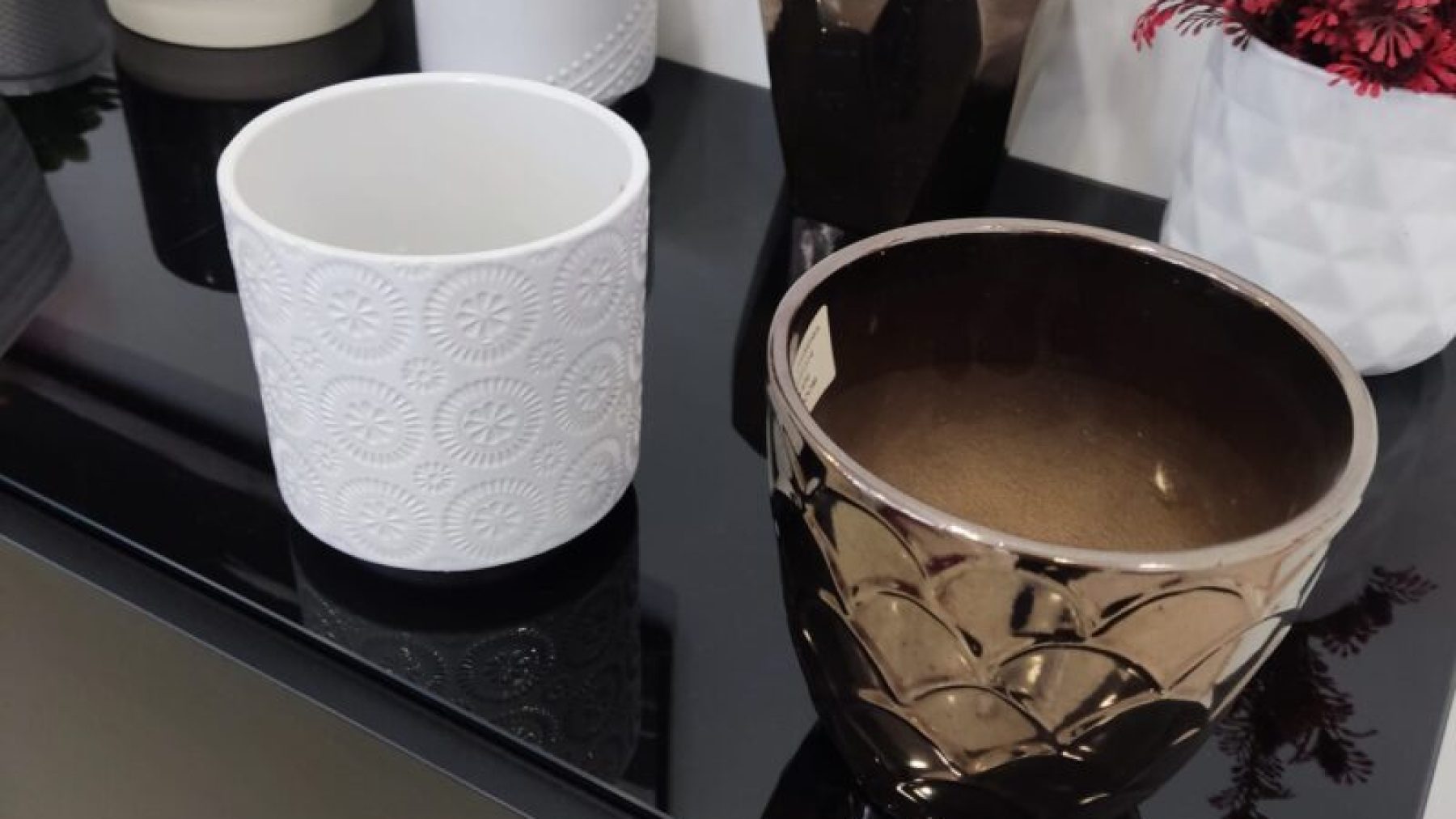 Ceramic Flower Vases Full Truck Load (33 pallets) - Aktiva Trading